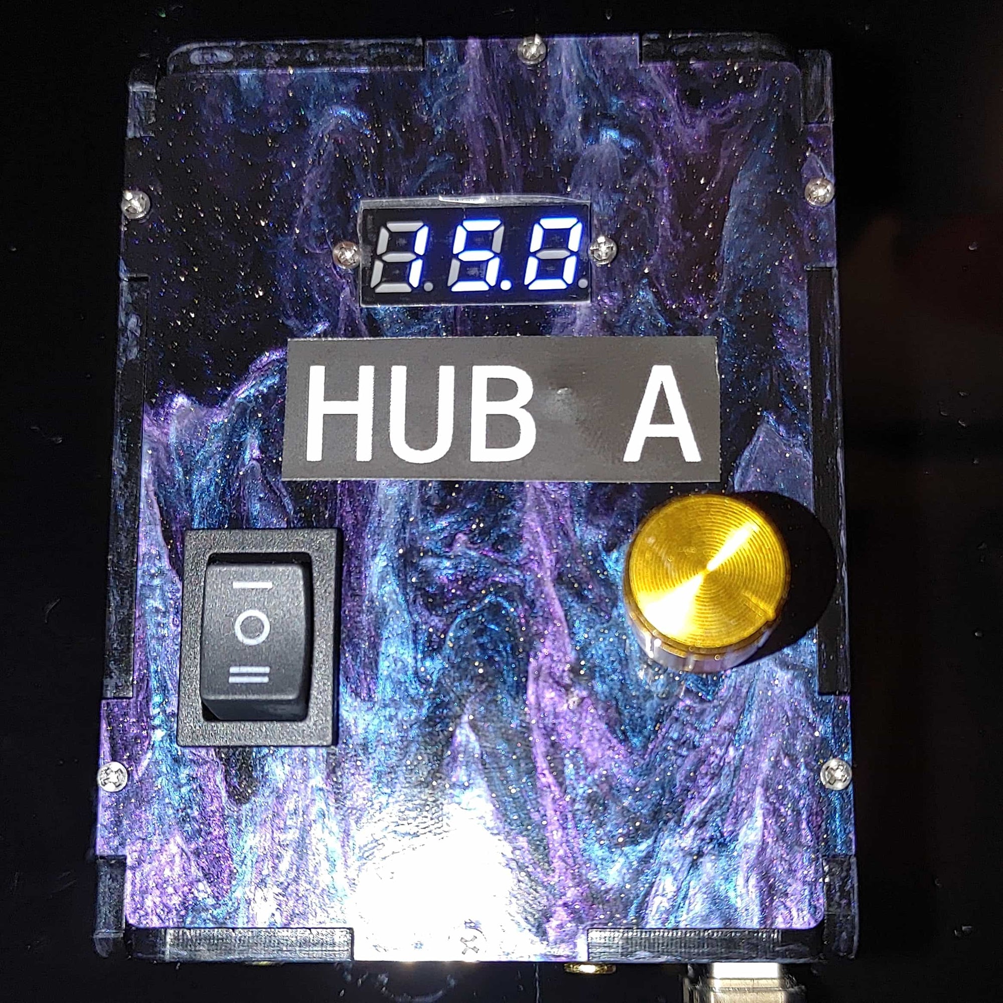 USB-C Hubs and Powerbanks – Stickerlight