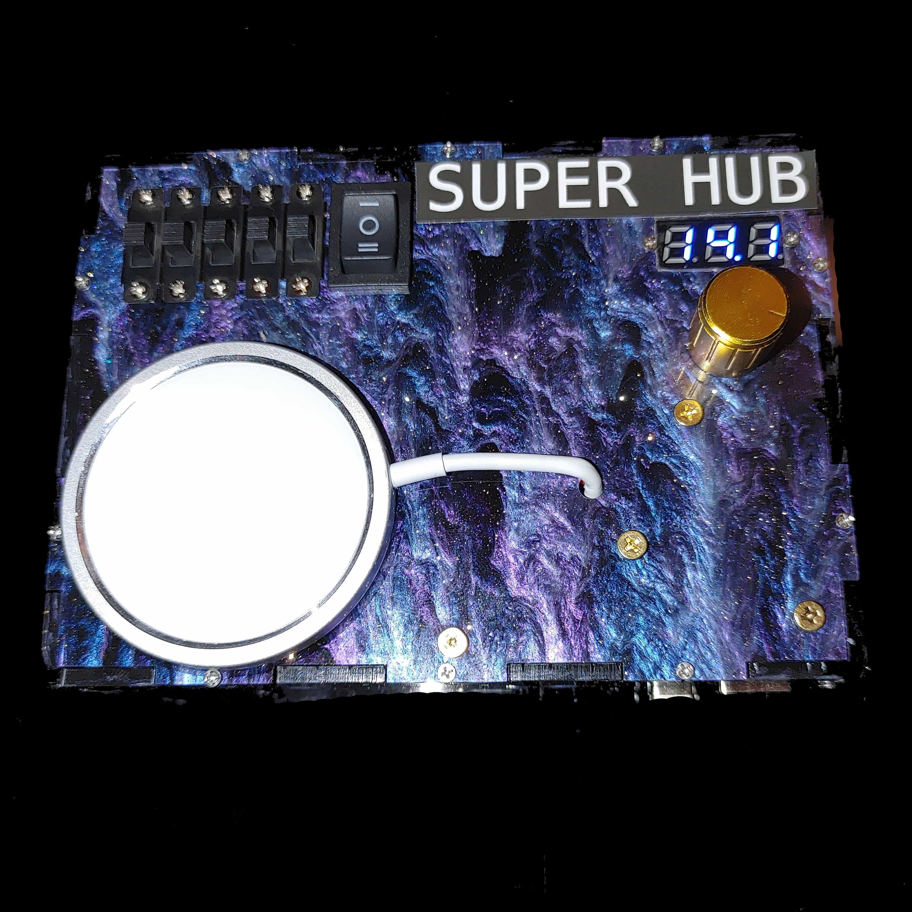 USB-C Hubs and Powerbanks – Stickerlight